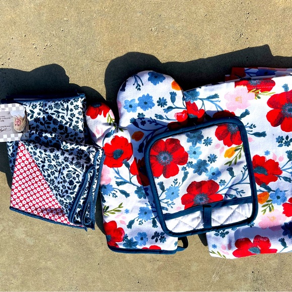 Kitchen | Nwt Dolly Kitchen Set | Poshmark